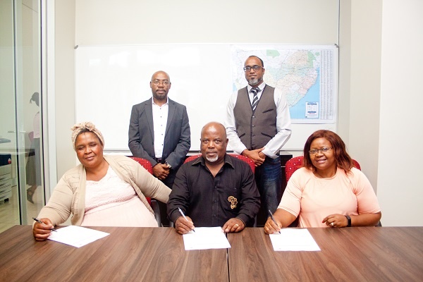 Al Mawashi en opkomende skaapboere span saam | Landbou