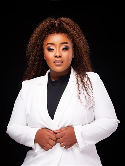 WATCH: Gogo Skhotheni dumps ubungoma! | Daily Sun