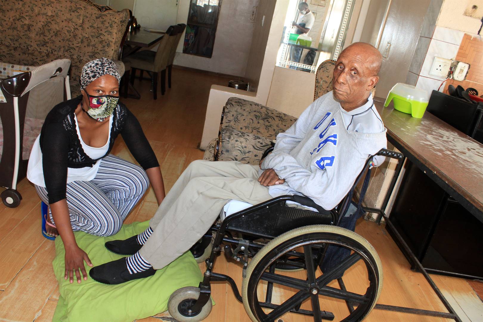 CIKIZWA CAN’T LOOK AFTER DAD WITHOUT HIS GRANT! | Daily Sun