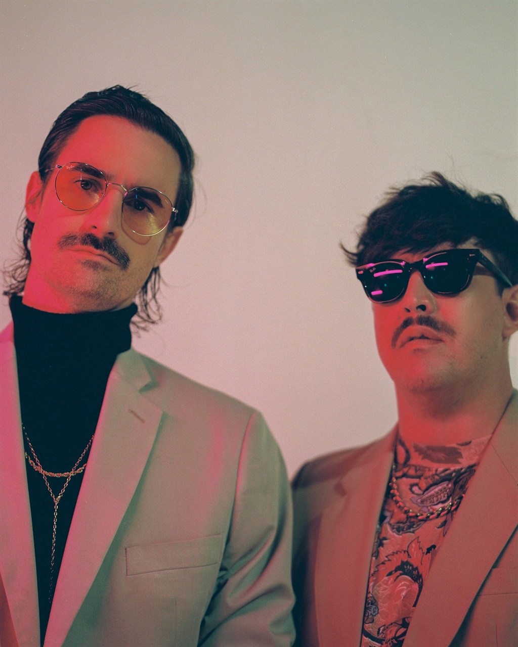 Van Pletzen se 2de album is hier – en dis propvol manewales