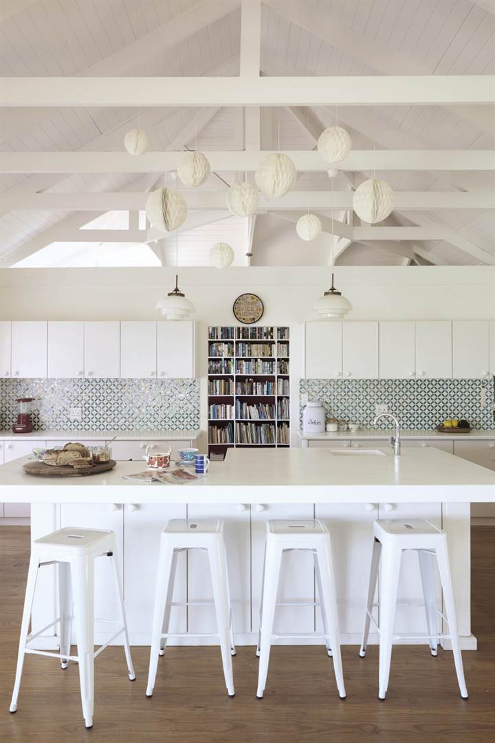 Kitchens: Sociable islands that are the hub of these spaces | News24