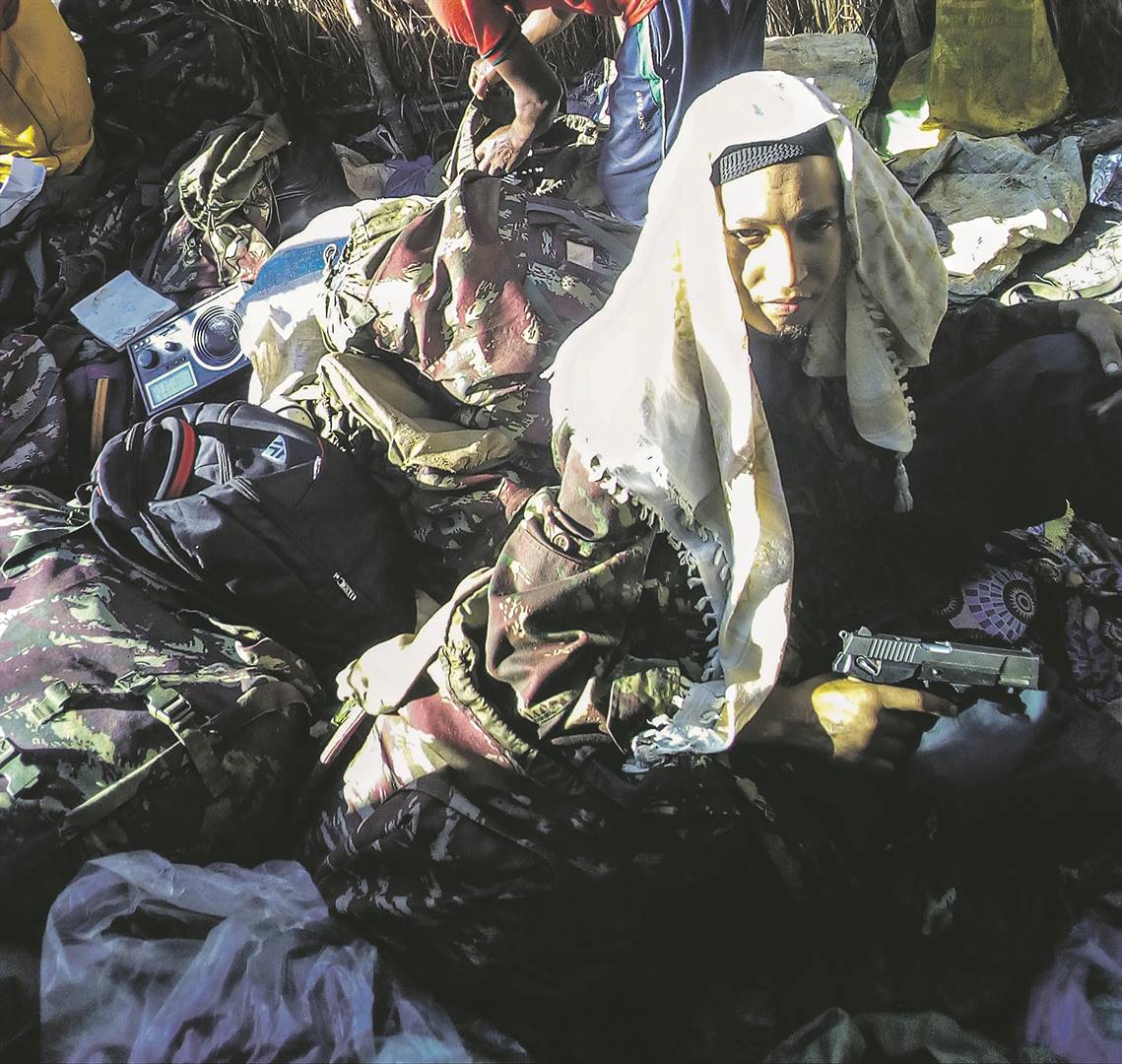 SA informant teen Isis-2 nou sáám met Isis in Mosambiek | Netwerk24