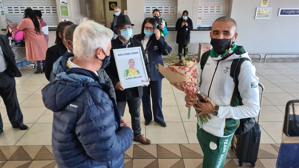 Elroy Gelant, SA se 5000m-rekordhouer, het 'n helde-ontvangs by die ...