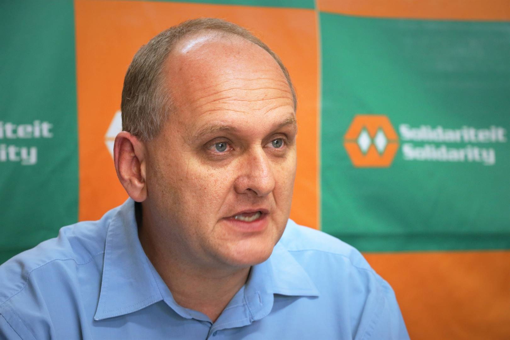 Strenger inperkings? Só voel mense, sê Solidariteit | Netwerk24