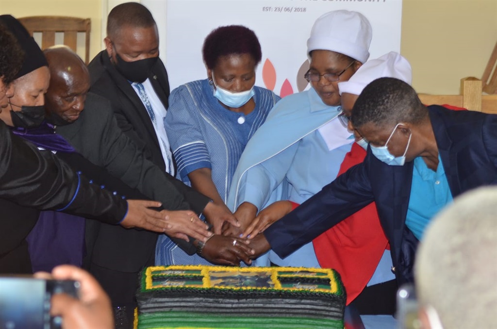 PICS: MAMA WINNIE’S LIFE CELEBRATED! | Daily Sun