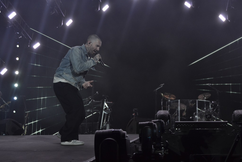 PHOTOS | Nothing but the hits: Maroon 5 wows crowd at first SA show ...