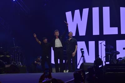 PHOTOS | Nothing but the hits: Maroon 5 wows crowd at first SA show ...