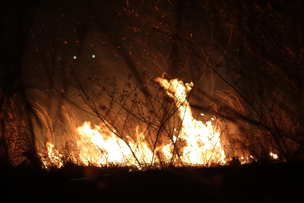 ’n Saluut aan Makwassie se dapper brandbestryder-boere | Netwerk24