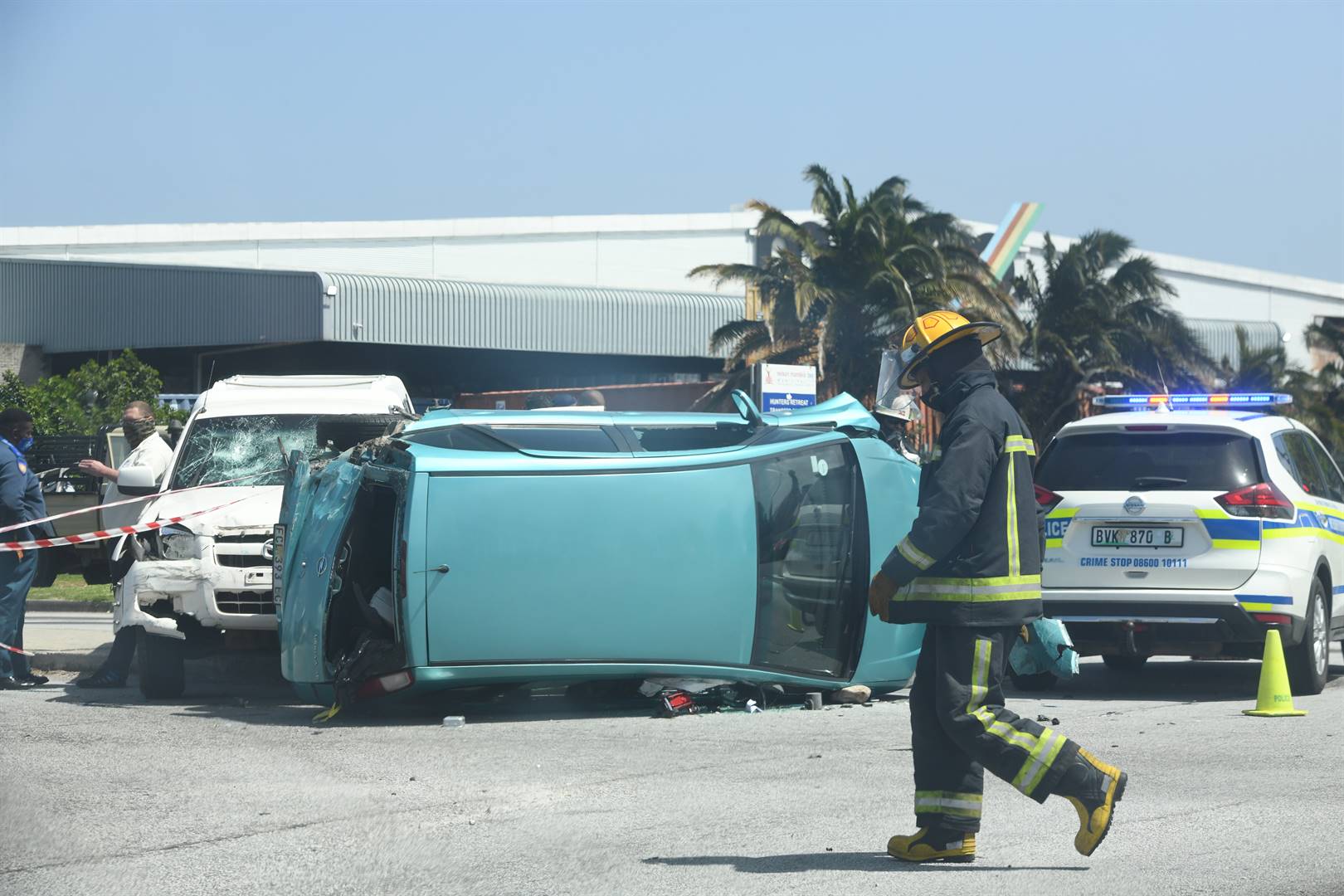 Bejaarde dood toe sy bakkie teen stilstaande motor bots | Netwerk24