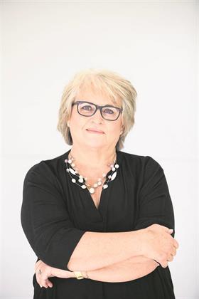 KYK WEER | Wilna Adriaanse gesels oor haar nuwe roman | Netwerk24