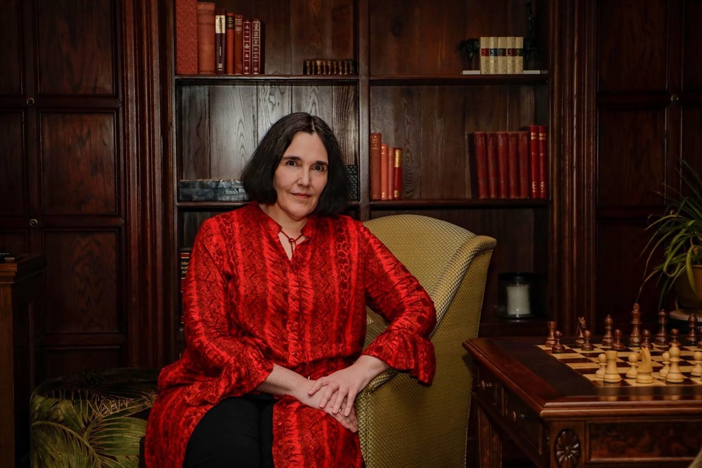 Jana Luther: Engels hou só Afrikaans se arms omhoog | Netwerk24