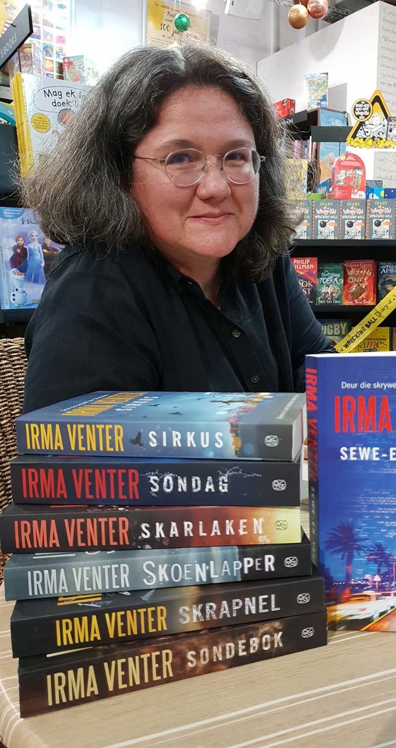 SA skrywers stel boeke voor wat jy die vakansie kan lees | Netwerk24