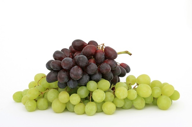 Eating grapes has another benefit - protecting your skin against UV ...