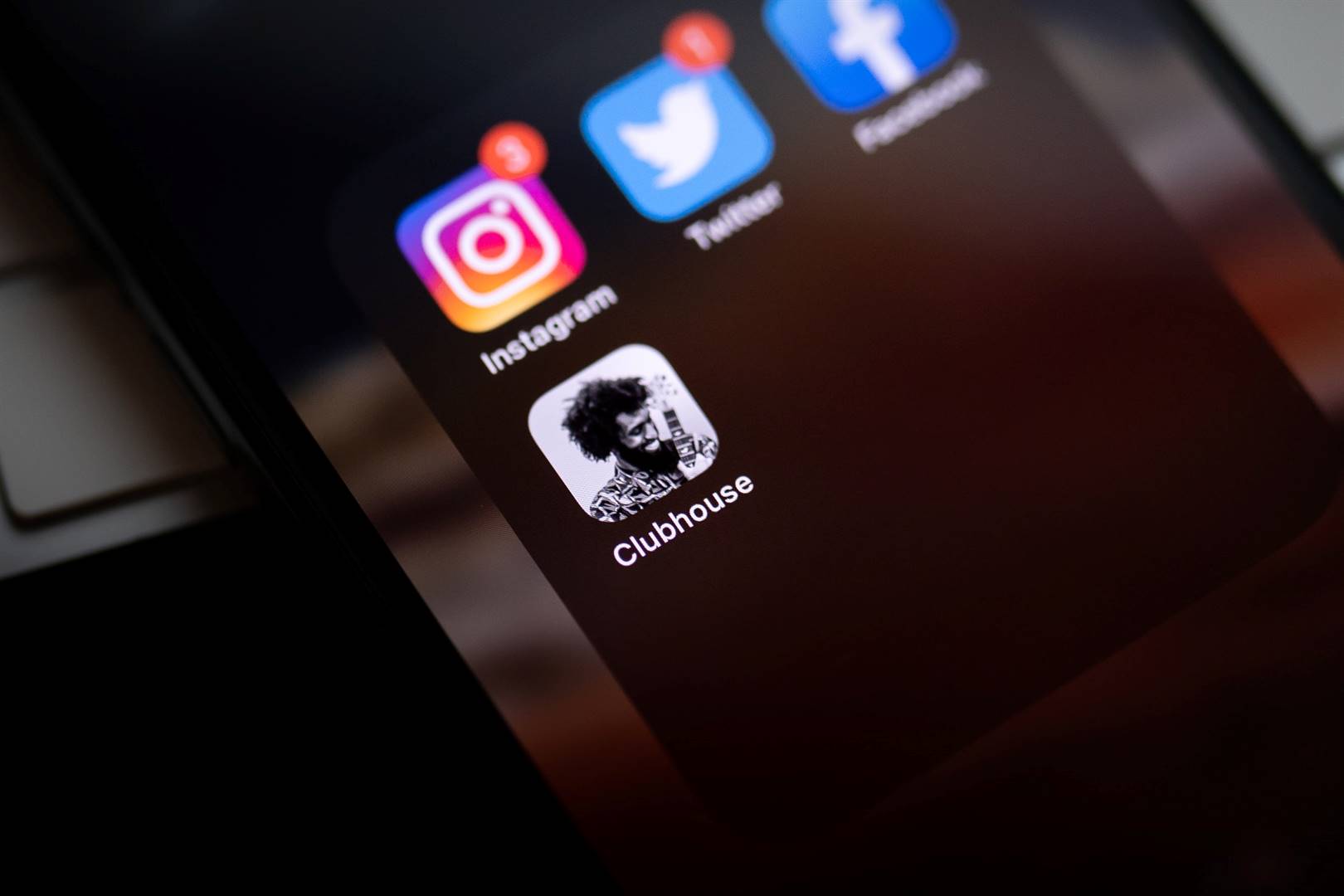 Clubhouse dalk net die klets-app vir jou | Netwerk24