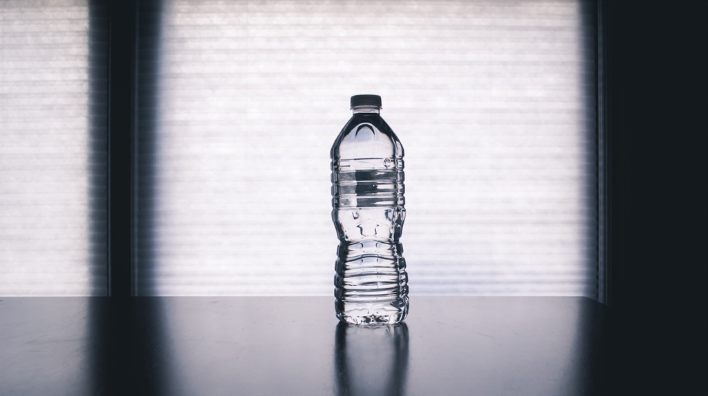 Noorweë het dalk meer as genoeg varswaterbronne, maar gebottelde water ...