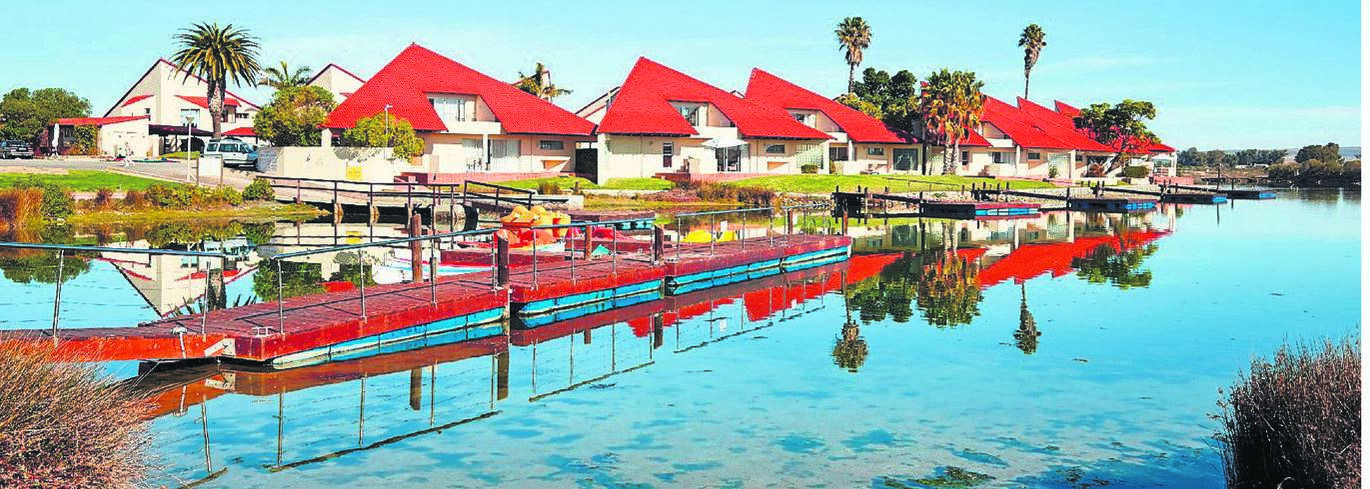 Family wants compensation after paddle boat sinks | Netwerk24