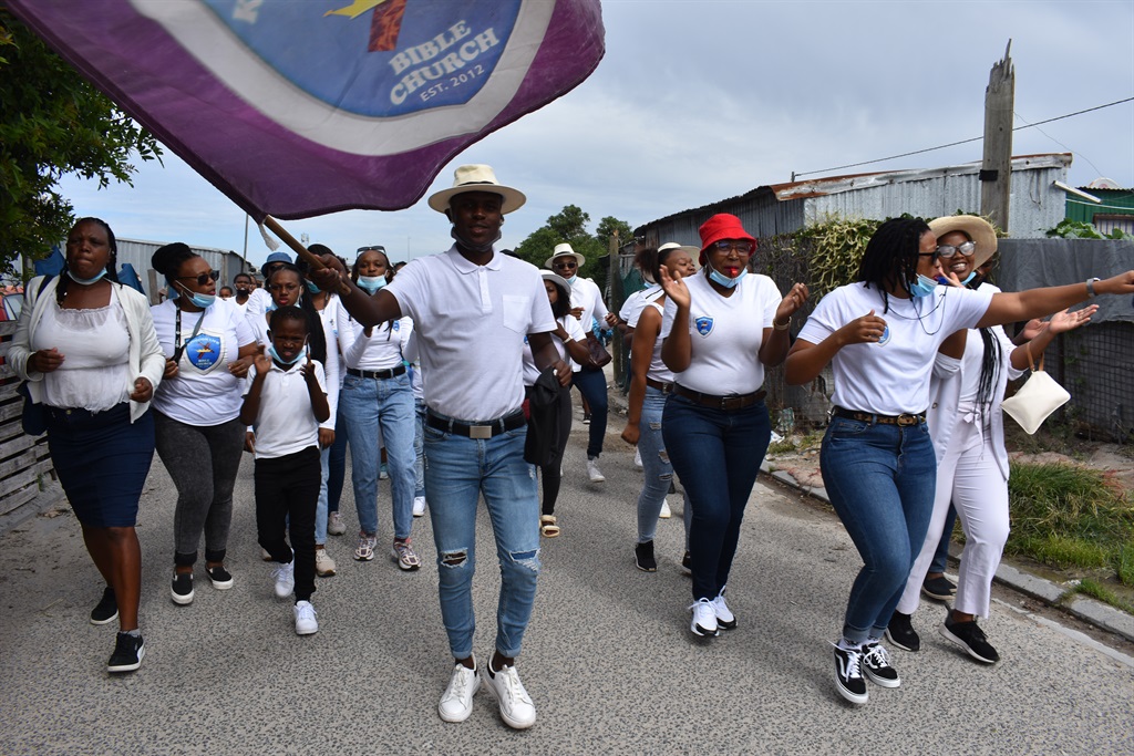 CHURCH SERVICE IN DANGEROUS STREETS! | Daily Sun