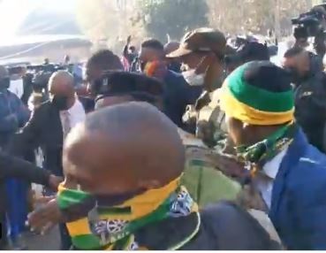 WATCH: HUGE SUPPORT FOR ZUMA OUTSIDE COURT! | Daily Sun