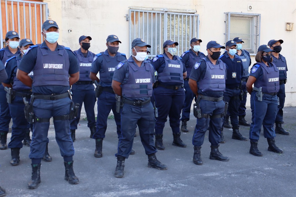 250 LEAP officers to be deployed to Cape crime hotspots by July | News24