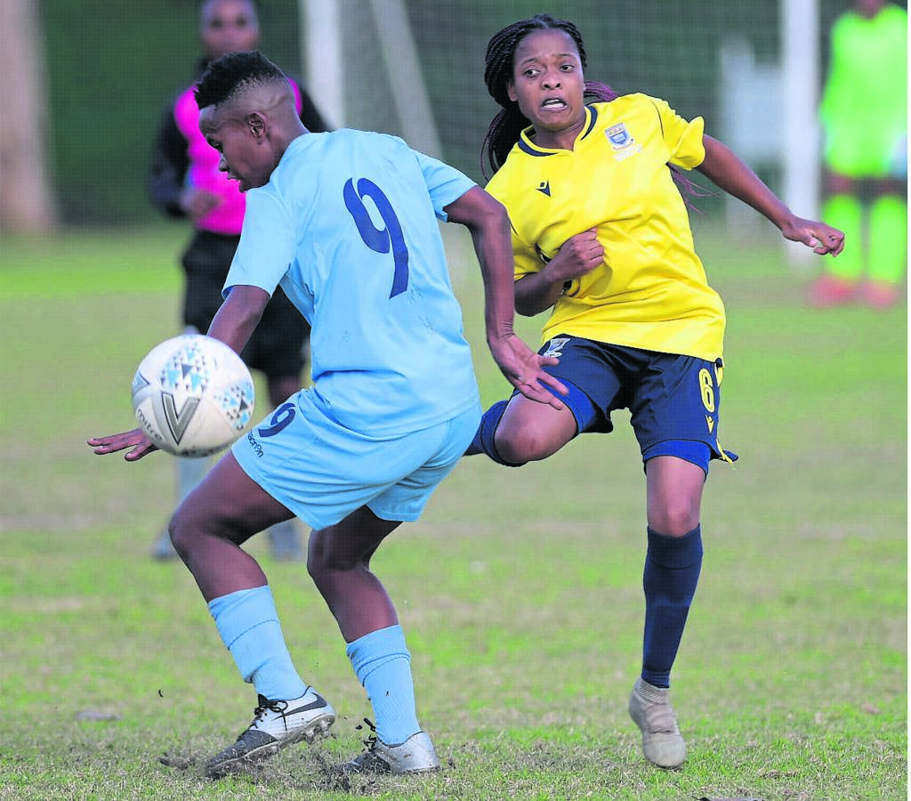 UWK wys Wizards paar tricks op sokkerveld | Son