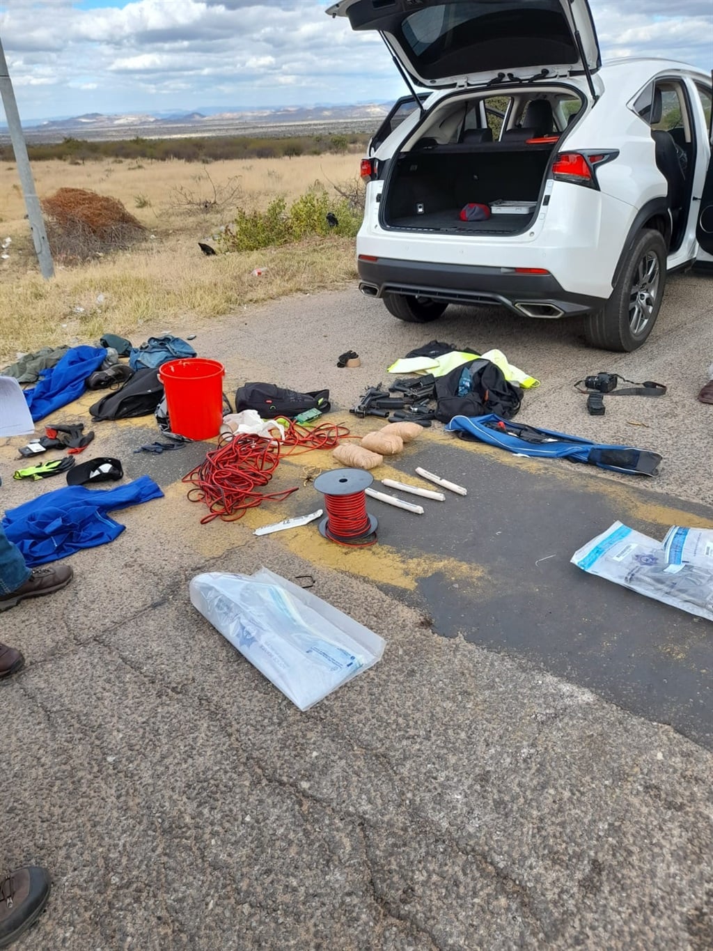 PICS: TEN SUSPECTS BUST FOR CIT ROBBERY! | Daily Sun