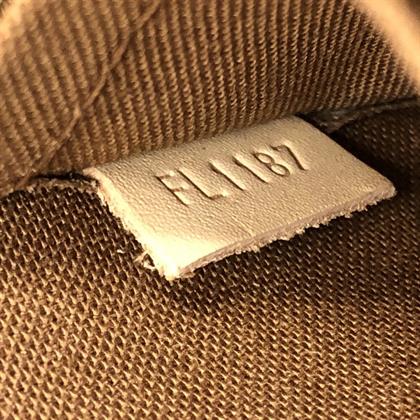 Questionable craftsmanship, branding placement and more telltale signs ...