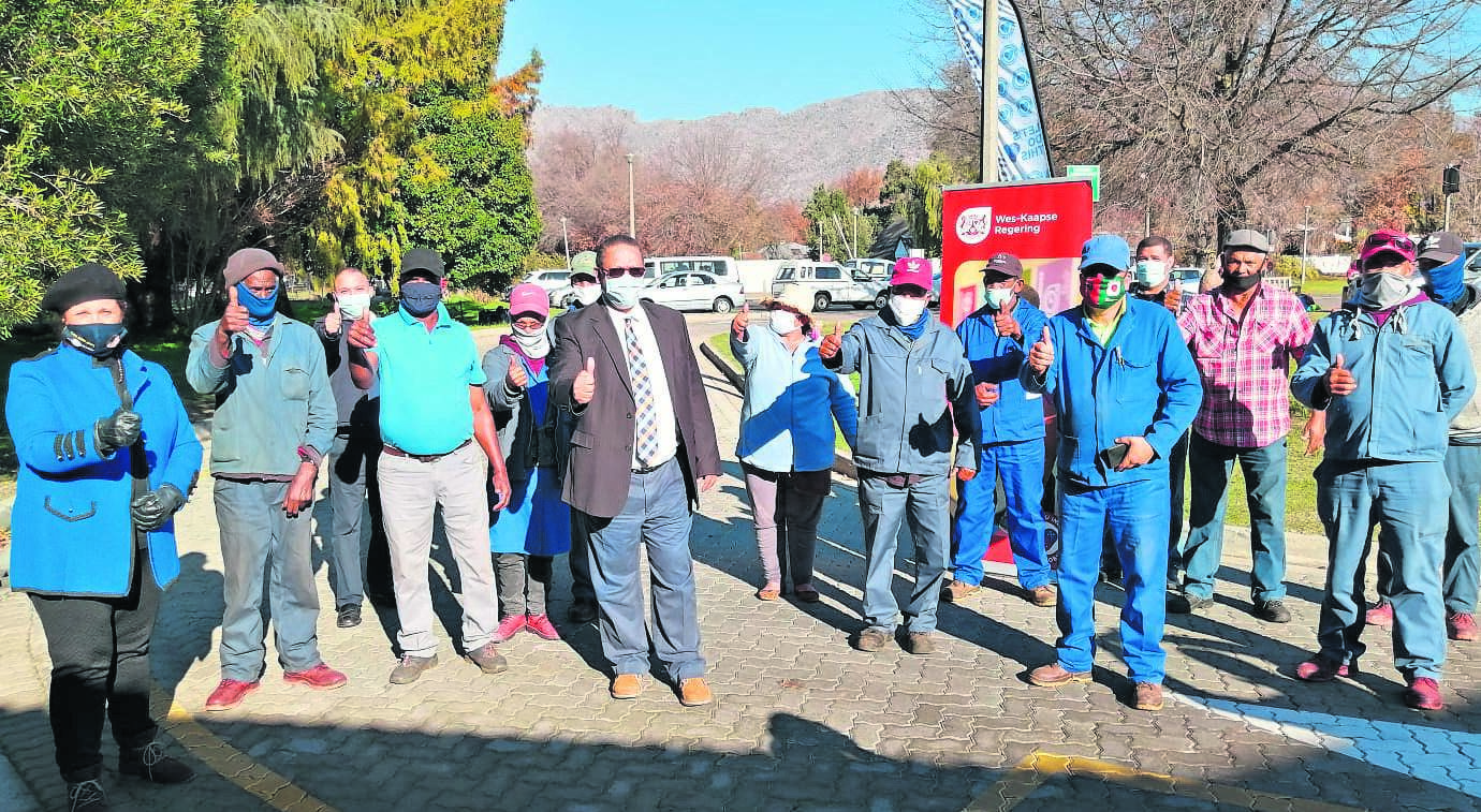 Farm workers get first vaccinations at Ceres Hospital | Netwerk24