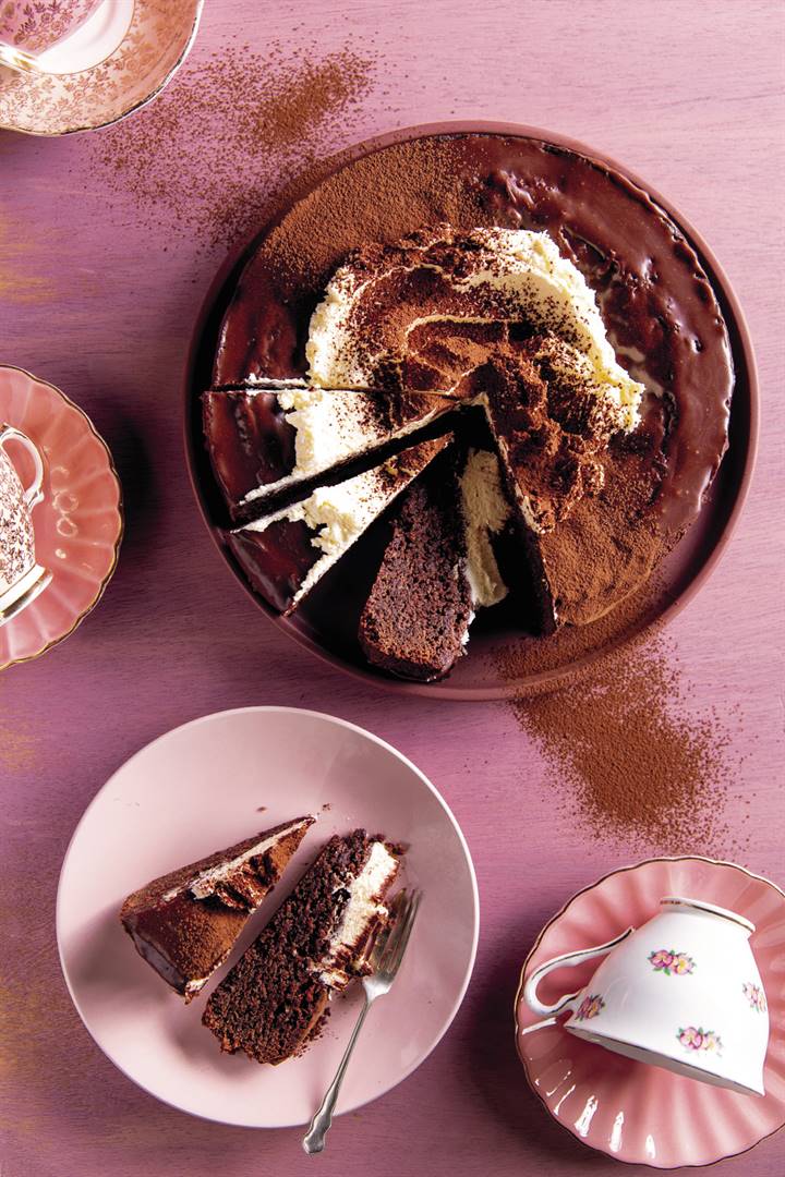 Klam sjokolade-en-amandelkoek | Landbou