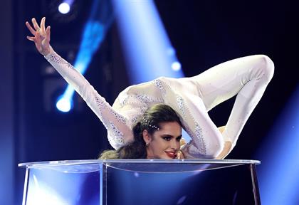 PICS | This woman is one of the most flexible people in the world, she ...