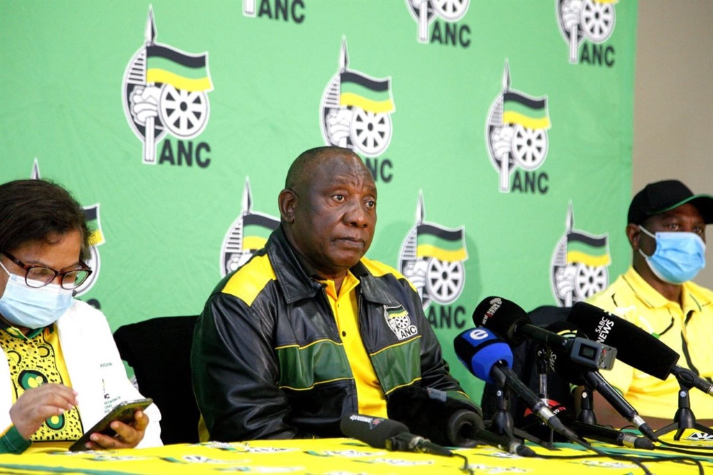 Cyril Ramaphosa, ANC-president, sê die uitslag van die 2021 munisipale ...