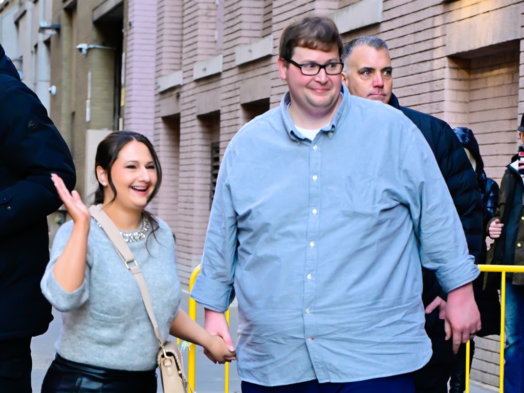 UPDATE | Gypsy Rose Blanchard files for divorce from husband Ryan ...
