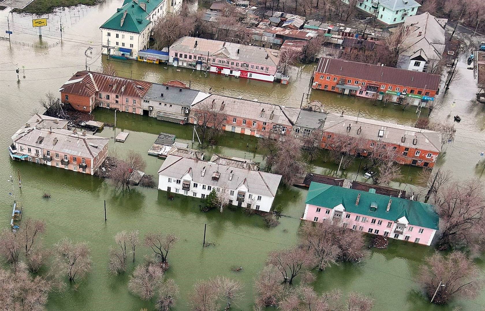 Ergste vloede in 70 jaar tref Rusland; duisende huise oorstroom | Netwerk24