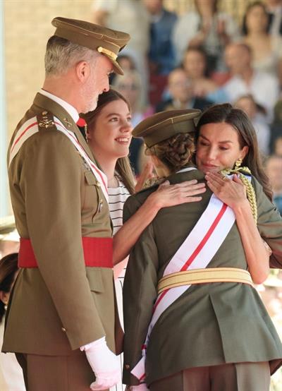 Spain’s future commander-in-chief, Princess Leonor, graduates from ...
