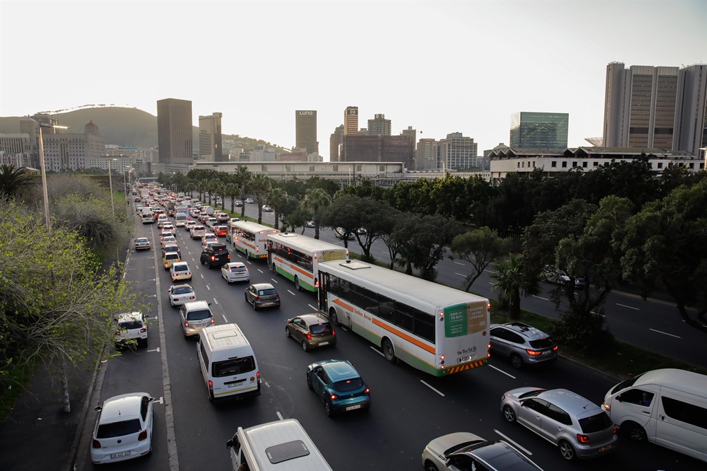 Cape Town motorists spent 83 hours in traffic jams last year - 9th ...