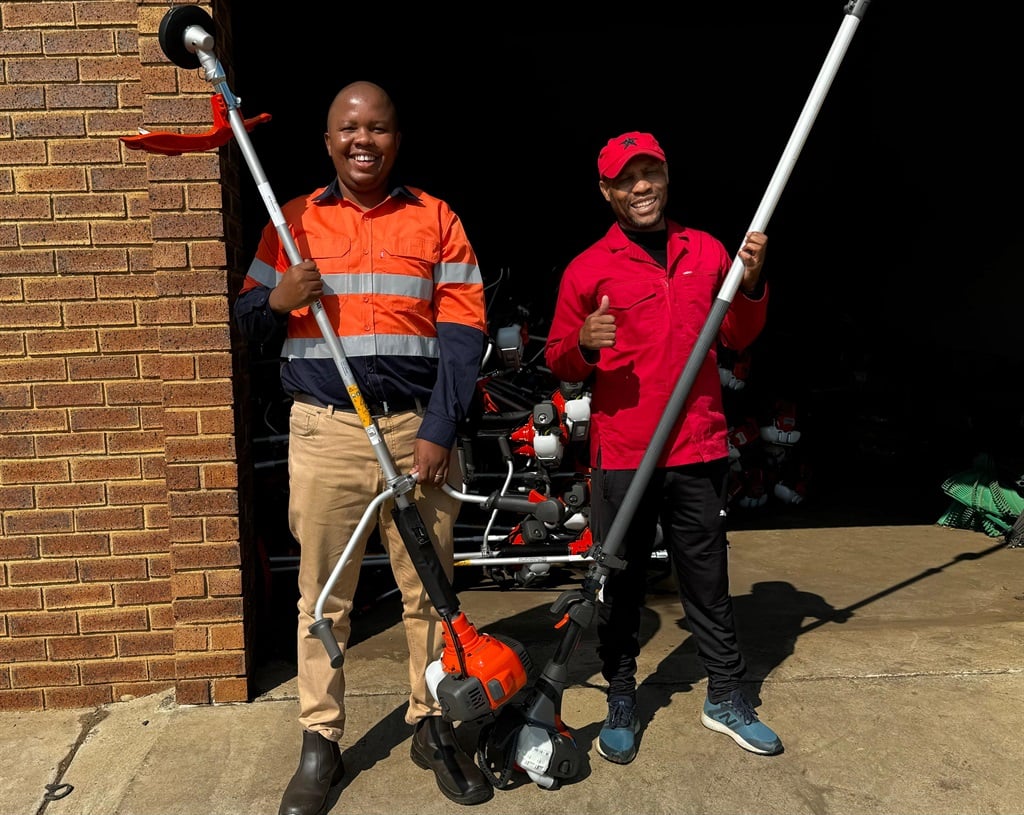 City's 10 mitha plan to clean up parks! | Daily Sun