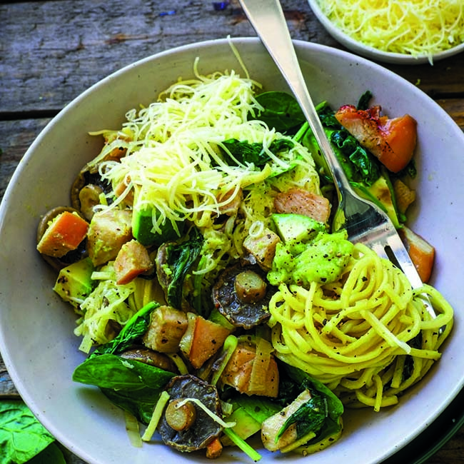 RECIPE | Spaghetti with lemon, avo and smoked chicken | News24