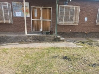 Library fire leaves kasi kids stranded! | Daily Sun