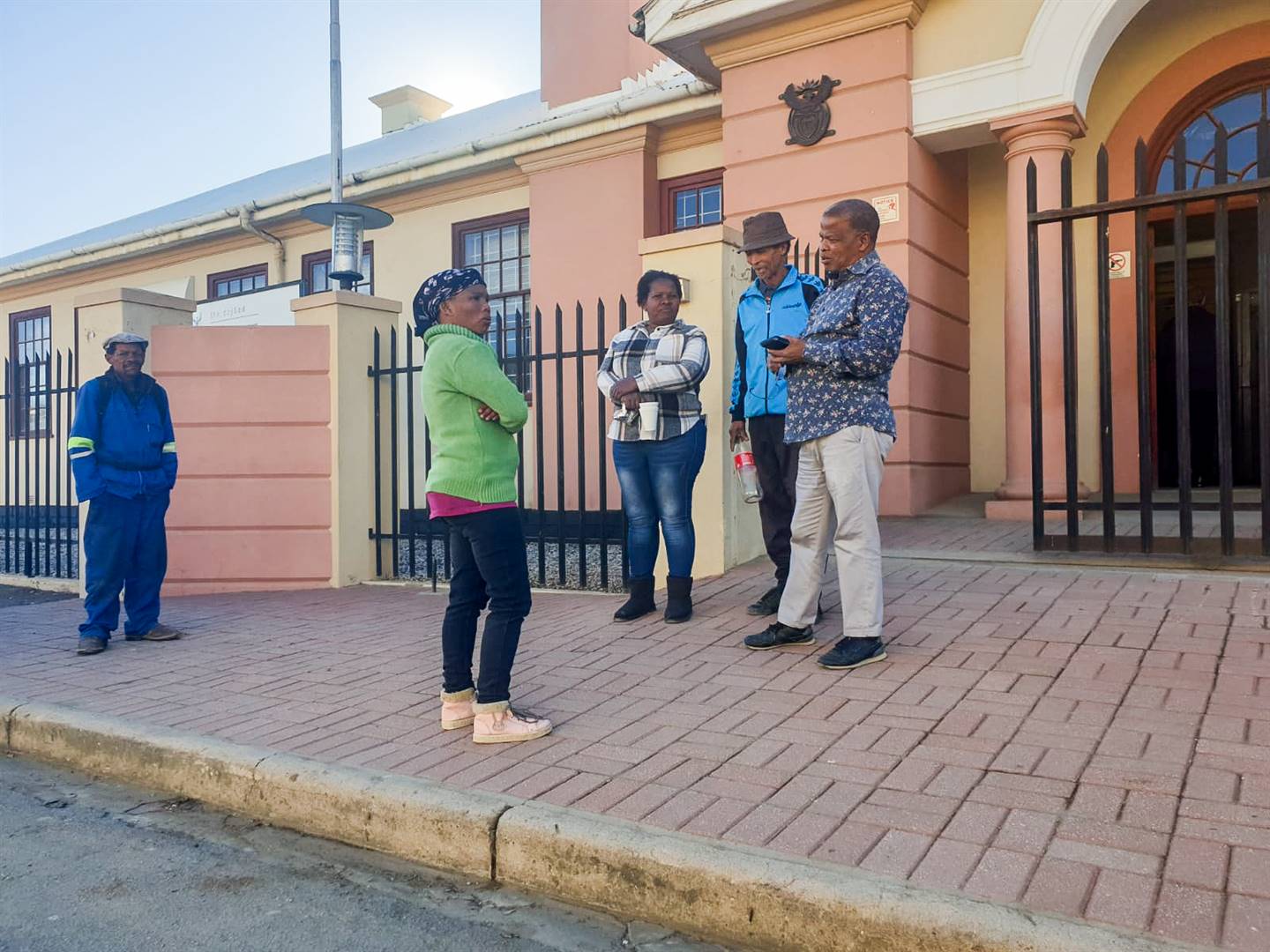 Boer Albertus: Forensiese patoloog getuig oor beserings aan werker ...