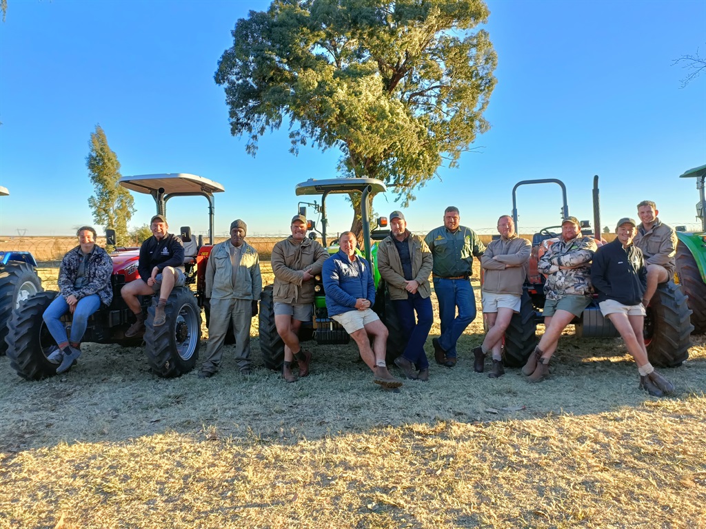 KYK | John Deere 5075E wys sy staal | Landbou