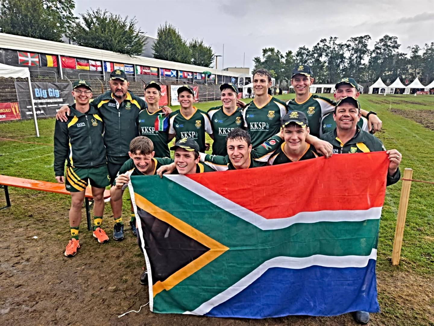 Oakdale se toutrekspan is derde keer wêreldkampioene | Netwerk24