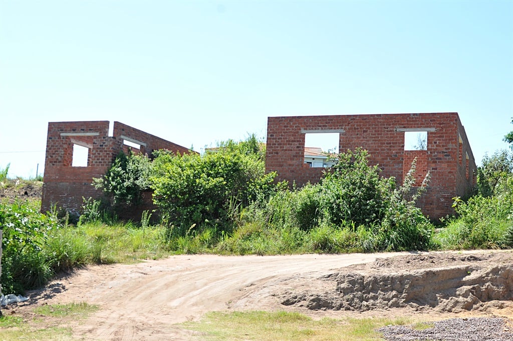 Meyiwa 10-year anniversary: Tragic end for his dream home! | Daily Sun