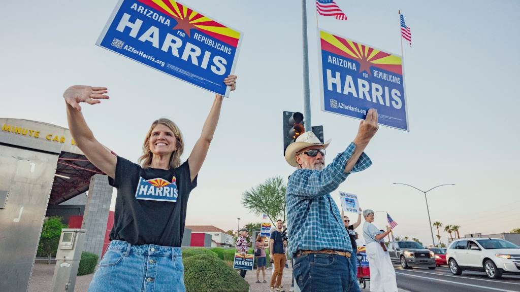 'Unfit for office': Republicans in Arizona reject Trump, campaign for ...