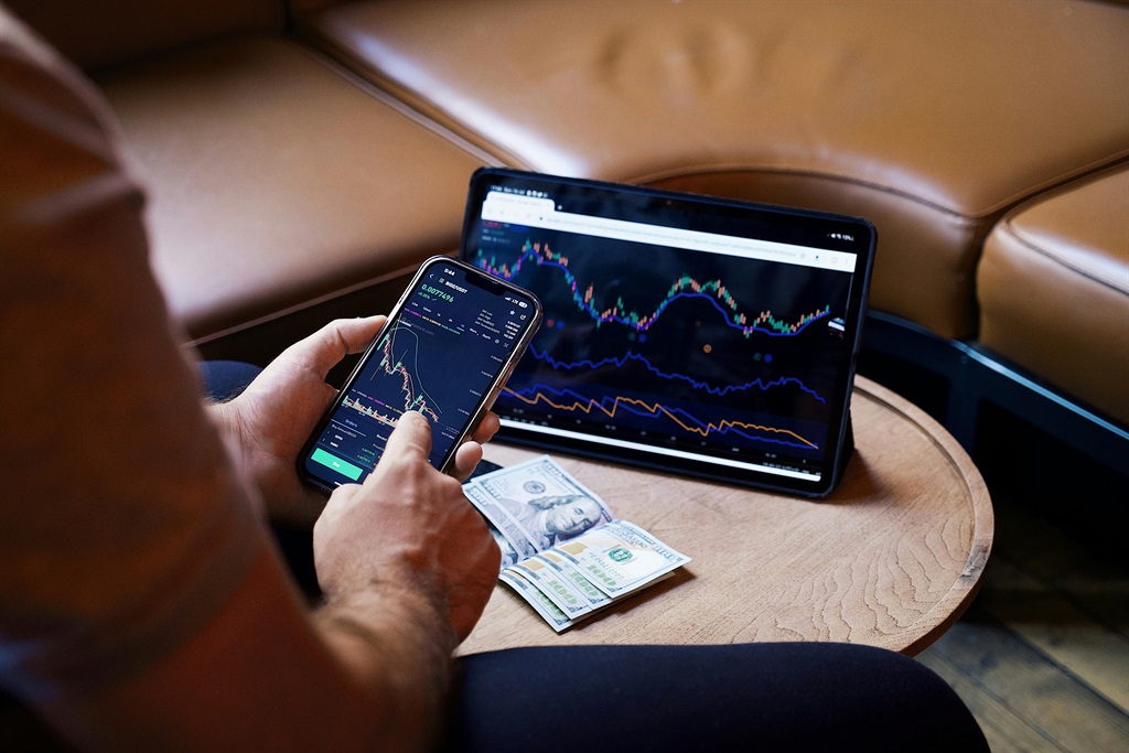 A beginner's guide to trading online in South Africa | News24