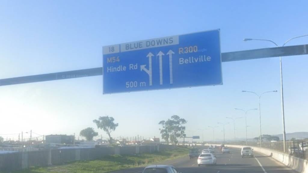 Cape Town freeway closed off after deadly shooting, leaving motorists ...