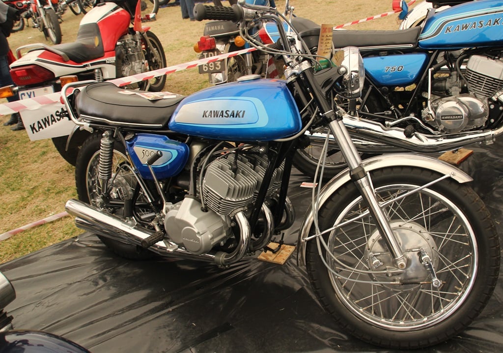 Stuart Johnston | Memories of my Kawasaki 500: Surviving the ...