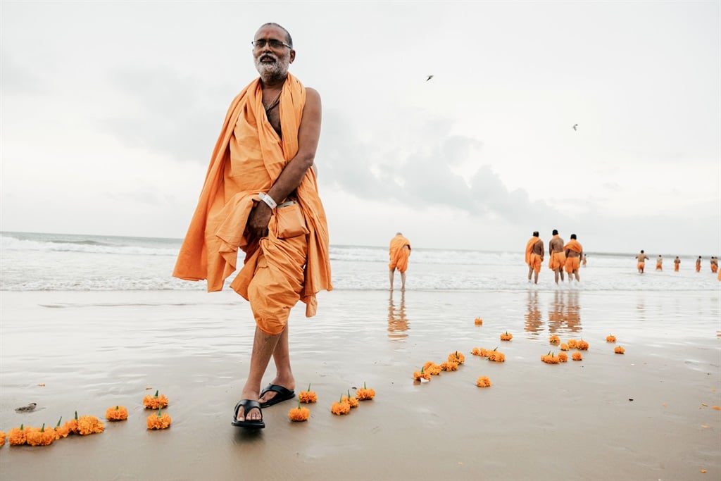 WATCH | 160 Baps Monks honour Indian heritage in Durban | News24