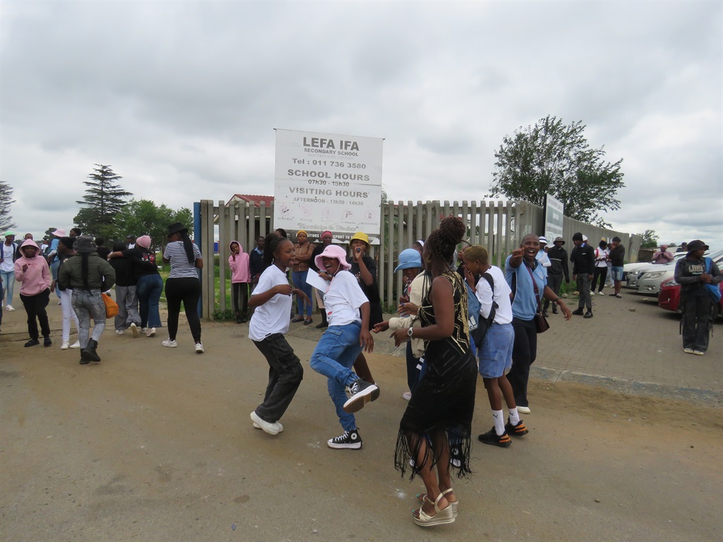 Joyful screams as matrics shine ekasi! | Daily Sun