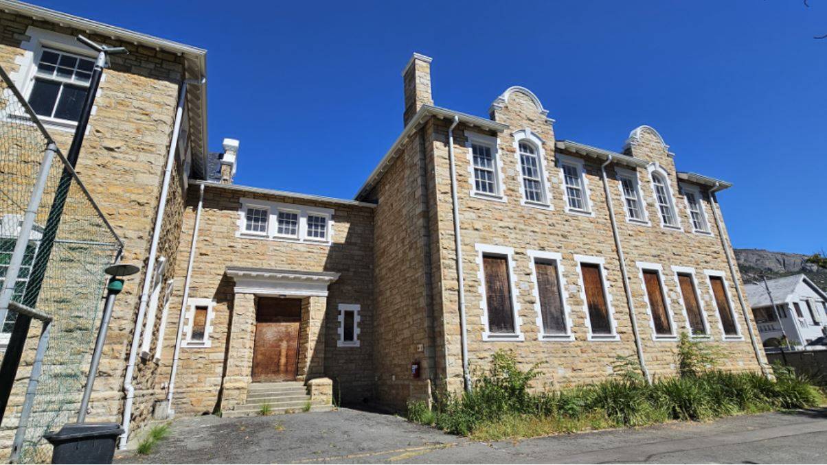 Wes-Kaap wil nou ou Tafelberg-skool vir maatskaplike versorging gebruik ...