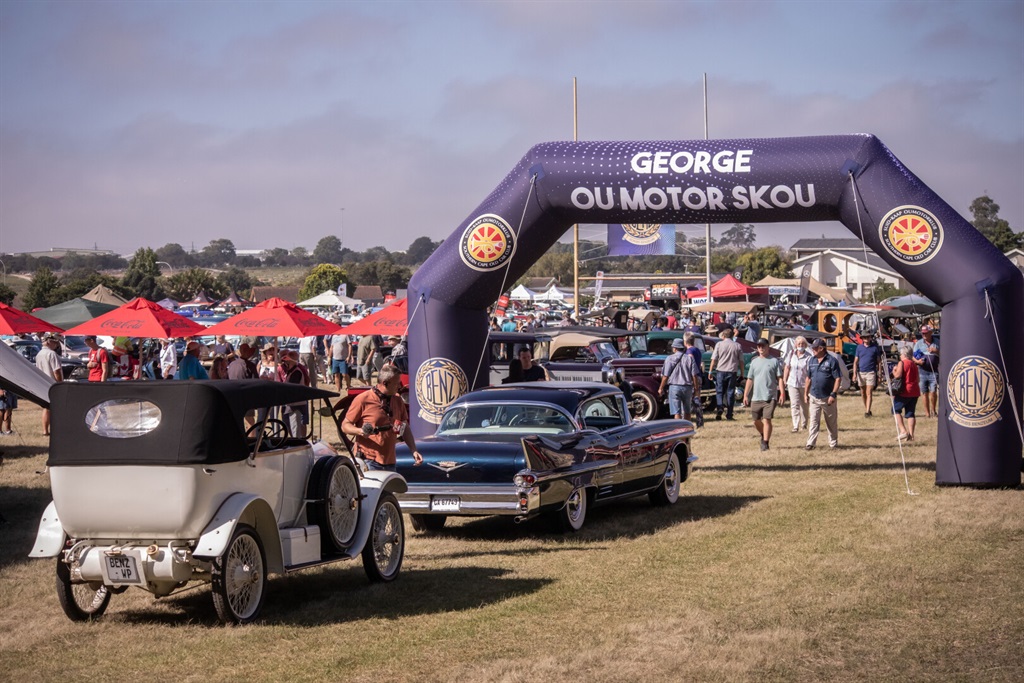Bentleys, Rolls-Royces and more: Over 1 000 vehicles on display for ...