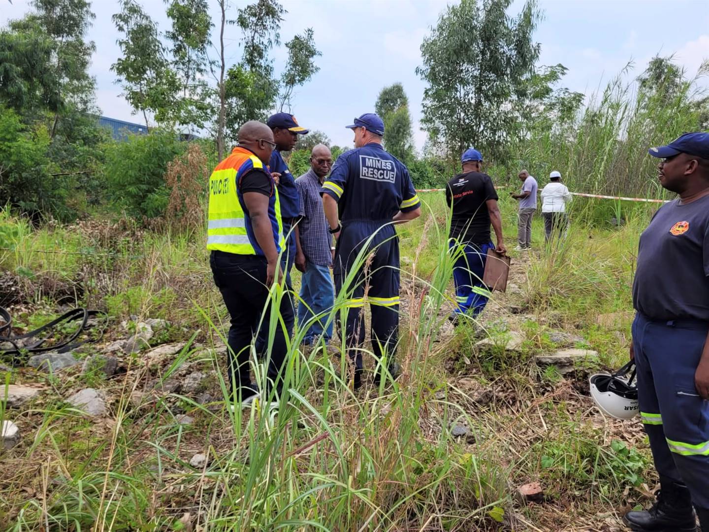 Onbekende getal zama-zamas ondergronds in Jhb vasgekeer | Netwerk24